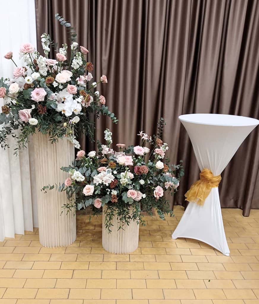 » Replica Miura Bar Table With White Spandex & Sash